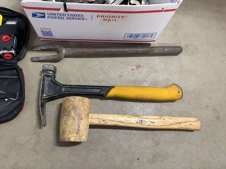 Brand tools, includes: DeWALT, Hammer, Crescent, Snap-On, Craftsman ...