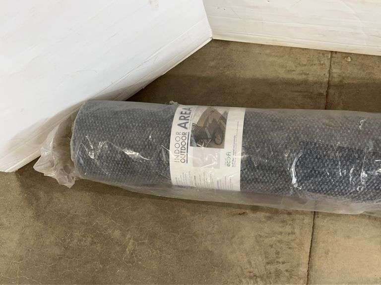 Area rug, indoor/outdoor use, dark gray, 6' x 8', NIP - Albrecht ...