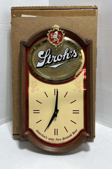 Stroh's Brewing Company clock, battery operated Stroh's Brewing Company ...