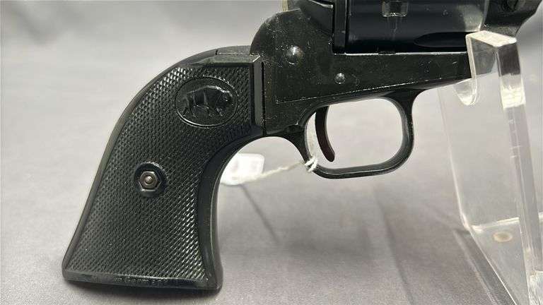 Herbert Schmidt "HS" Model 21, .22 LR Single Action 6-Shot Revolver ...