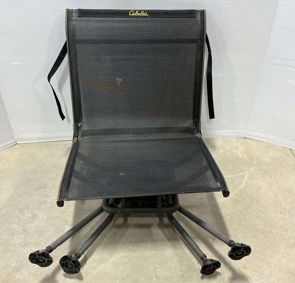 Black hunting chain falls, up and swivels, adjustable, 23"W x 26"D ...