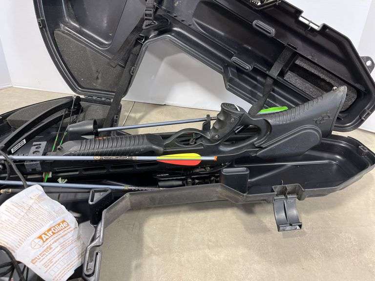 Wildcat C5 crossbow barnett 3x42 scope, comes with field tips, (6 ...