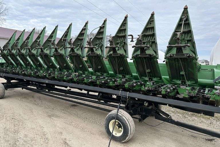 2010 John Deere StalkMaster 612C 12-Row Corn Head, Stalk Strykers ...