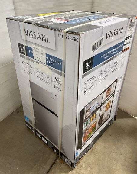 Vissani 3.1 Cu. Ft. mini fridge with freezer, has two removable glass ...
