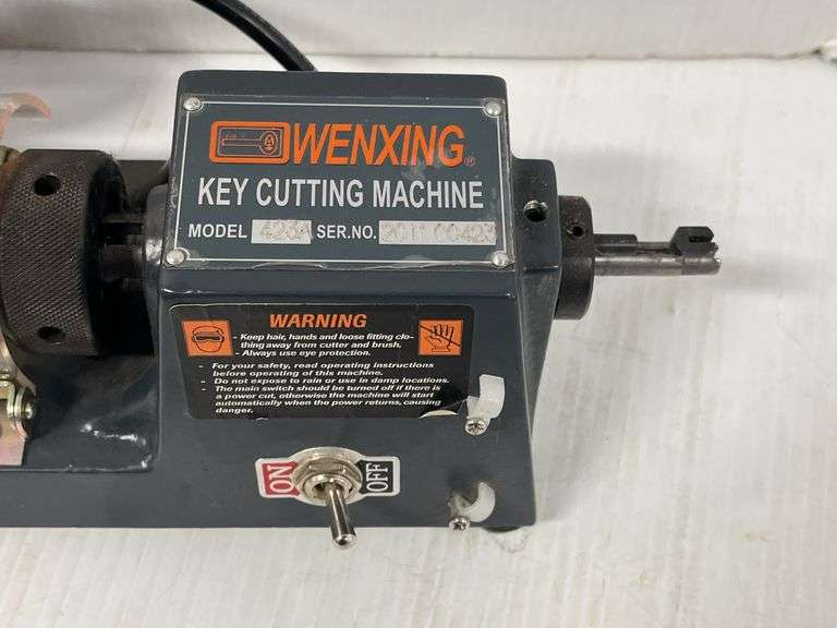 Wenxing key cutting machine, model 423A, 14"W, works - Albrecht Auction ...
