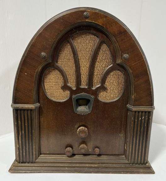 Philco model 70 Tombstone radio, 16"W x 10"D x 18"H - Albrecht Auction ...