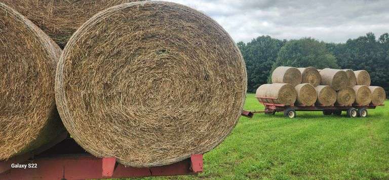 (1)-Bale of 2nd Cutting (70% Timothy/Orchard Grass/Brome, 30% Alfalfa ...