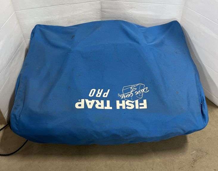 Fish Trap Pro with cover, ice fishing shelter, folds out and over and ...