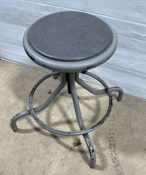 Older heavy duty adjustable shop stool, 14"Dia x 22"H - Albrecht ...