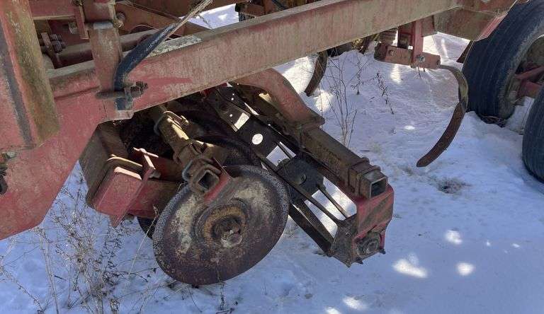 Sunflower 6332 Soil Finisher, 26.5' Working Width, Rear Hitch and ...