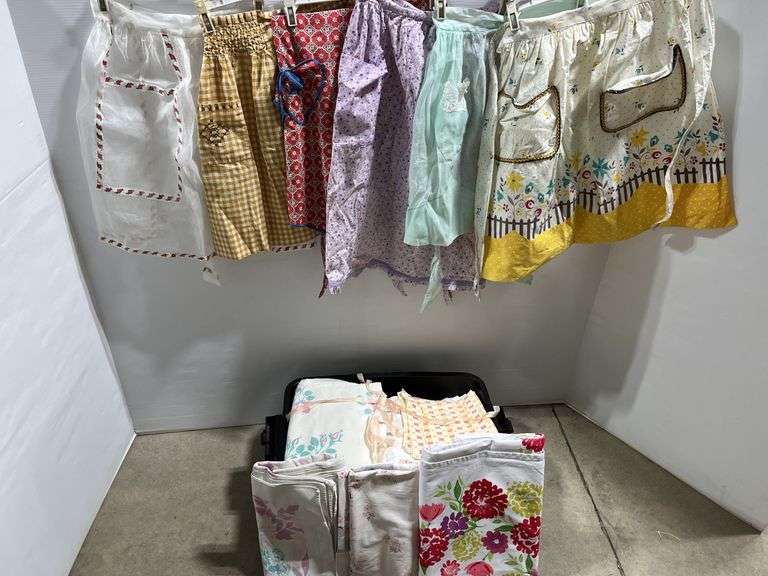 Group of older kitchen linens, includes: Tablecloth, towels, potholders ...