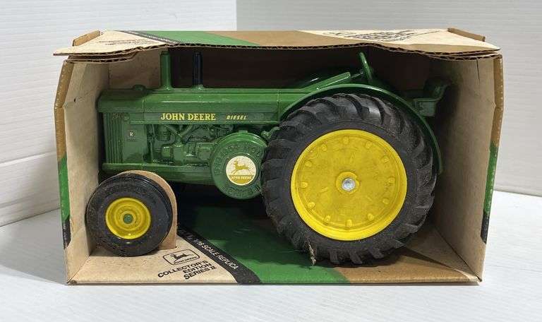 ERTL model John Deere 1949/54 Model R tractor, series II collector's ...