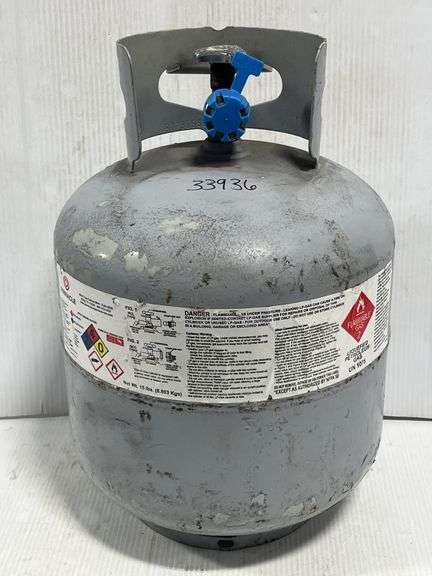 Propane tank, 15 lbs., full - Albrecht Auction Service