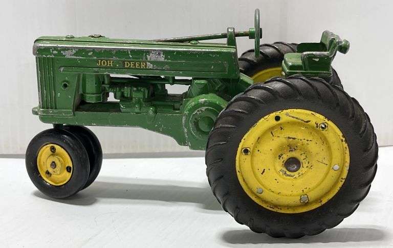 John Deere model 60 by Carter/Eska, from 1960s, 1/16 scale, 8"L ...