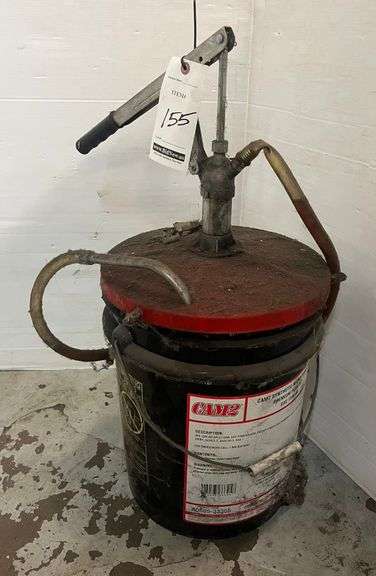 Cam 2 Synthetic Blend Motor Oil with Barrel Pump Lid, Partially Full ...