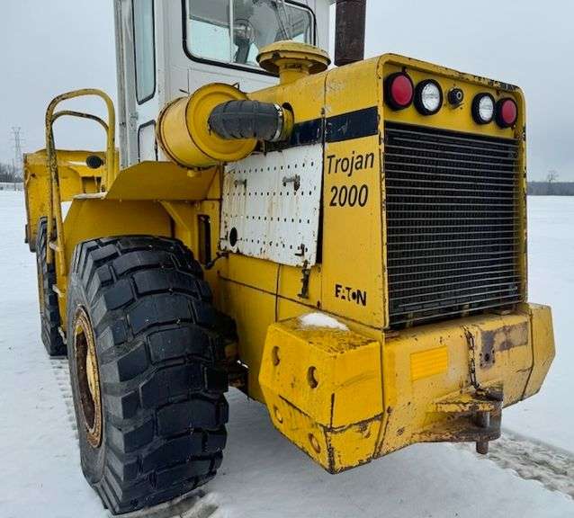 Trojan 2000 Front End Loader, Serial No. 20-1261, 4-71 DD Engine with ...