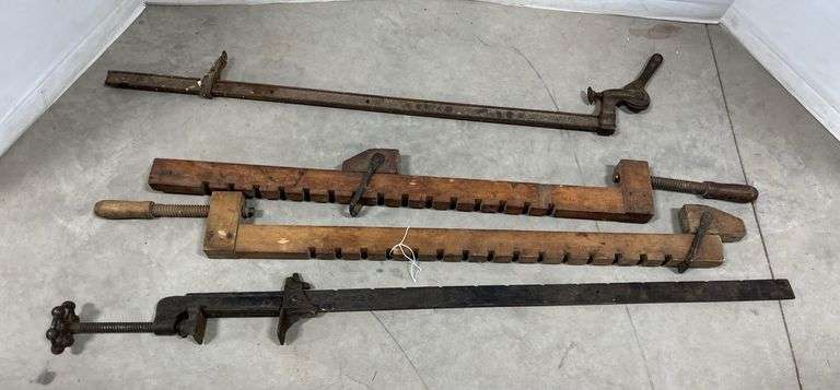Antique woodworking clamps, up to 42"L, good - Albrecht Auction Service