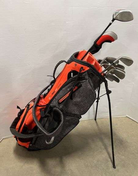 Set of golf clubs with bag, extra 18° affinity iron and Callaway 6 iron ...