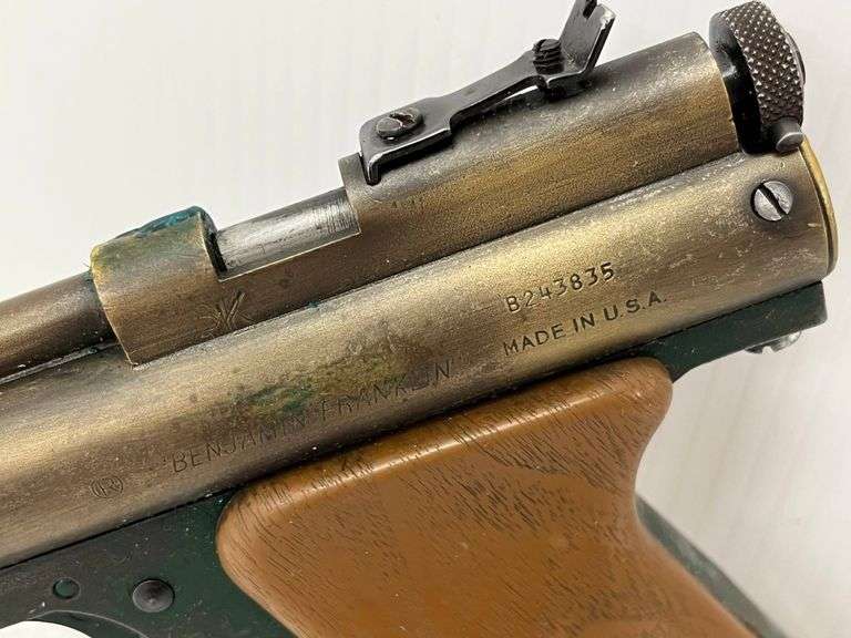 Benjamin Franklin Model 130 Air Gun - Albrecht Auction Service