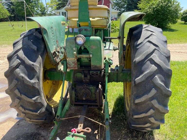 John Deere 3010 Diesel Tractor, Tach Hours Do Not Work, Sheet Metal Not ...