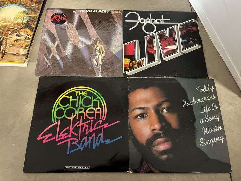 (50) 33 1/3 LP vinyl records, mostly rock and roll - Albrecht Auction ...