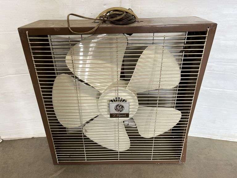 Old box fan, 22"W x 22"H, works well - Albrecht Auction Service