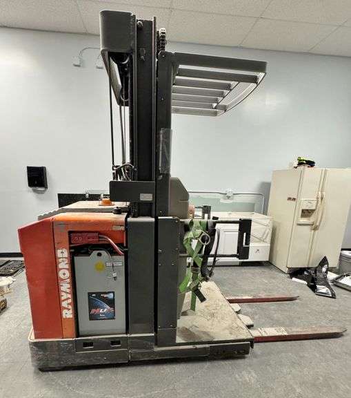 This item Selling ABSOLUTE! ~~~ 1992 Raymond Electric Order Picker ...