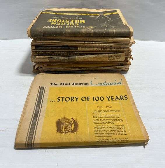 Late 60s to early 70s Flint Journal Newspapers - Albrecht Auction Service