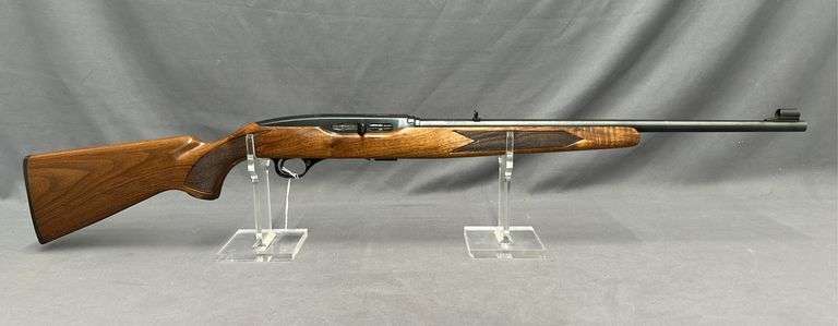 Winchester Model 490, Semi-Auto .22 LR, Grip and Forearm Have Nice ...