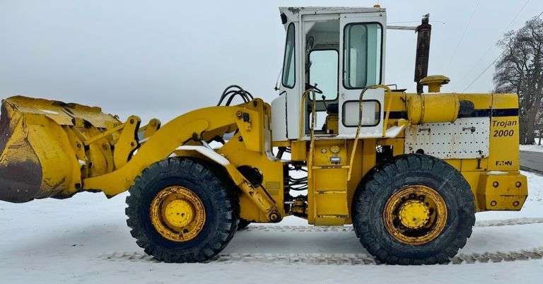 Trojan 2000 Front End Loader, Serial No. 20-1261, 4-71 DD Engine with ...
