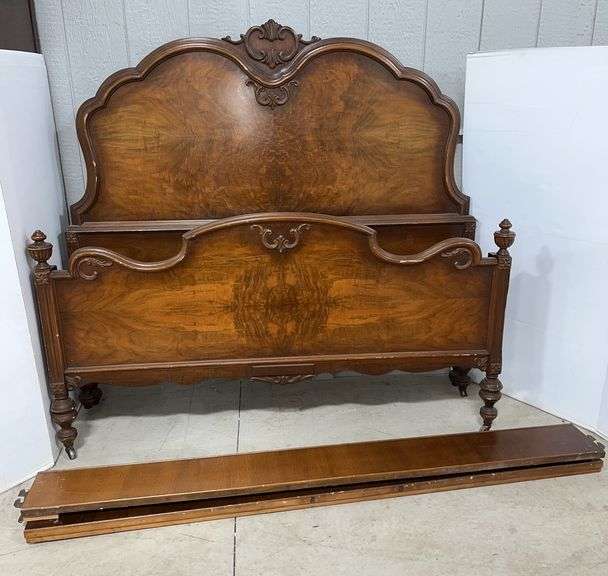 Antique full head and footboard with rails, footboard is missing one ...