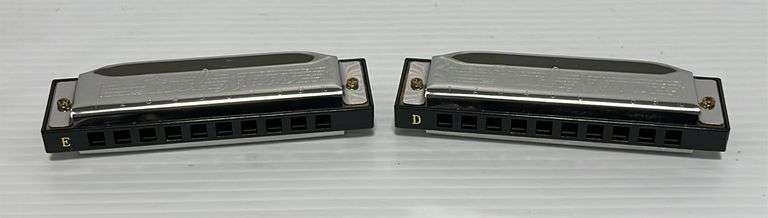 7-Piece "Soul Man" vintage musical harmonicas set in hard shell storage ...