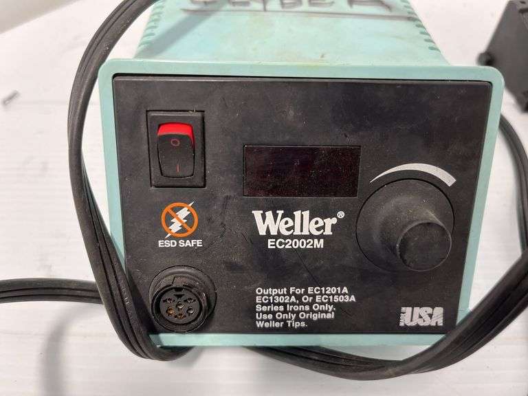 Weller soldering tool station and holder, machine has cord but not ...