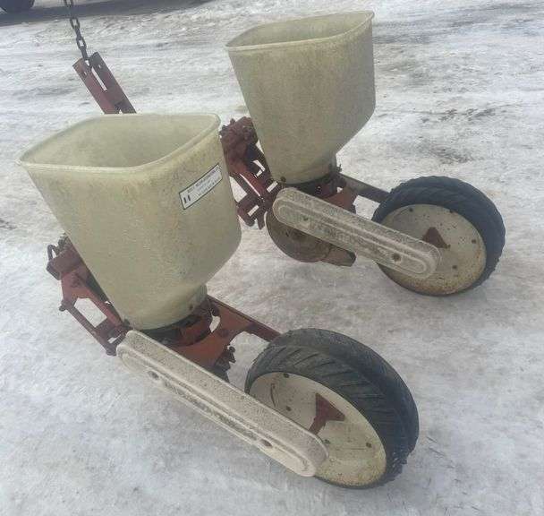 This item Selling ABSOLUTE! ~~~ International 295 Planter, 2-Row, 3 ...
