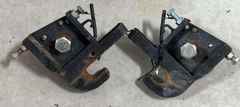 3-Point arm extensions quick hitch - Albrecht Auction Service