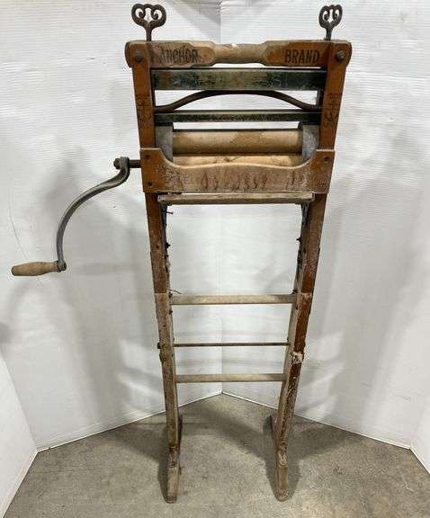 Antique ringer, 27"W x 48"H, good - Albrecht Auction Service