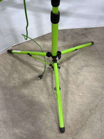 Eco-Zone work light, 44"H at the lowest, great - Albrecht Auction Service