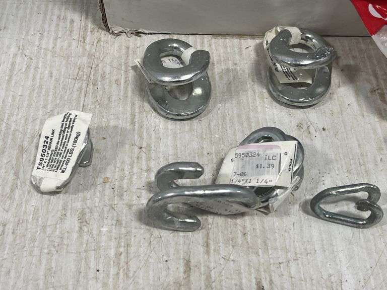 Assortment of chain mending links, new - Albrecht Auction Service