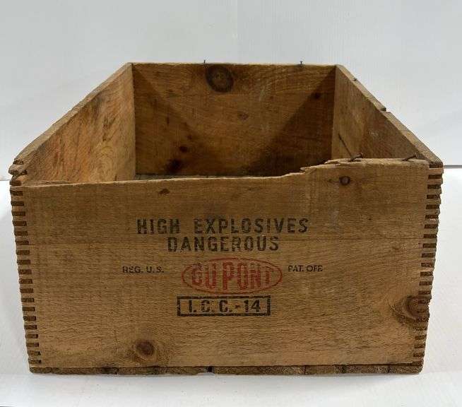 Old DuPont High Explosives box, 18" x 14" x 8", good - Albrecht Auction ...