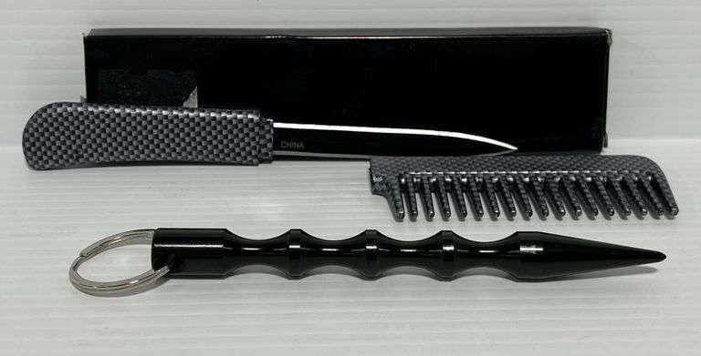 Self-defense comb, carbon fiber print, looks like standard plastic comb ...