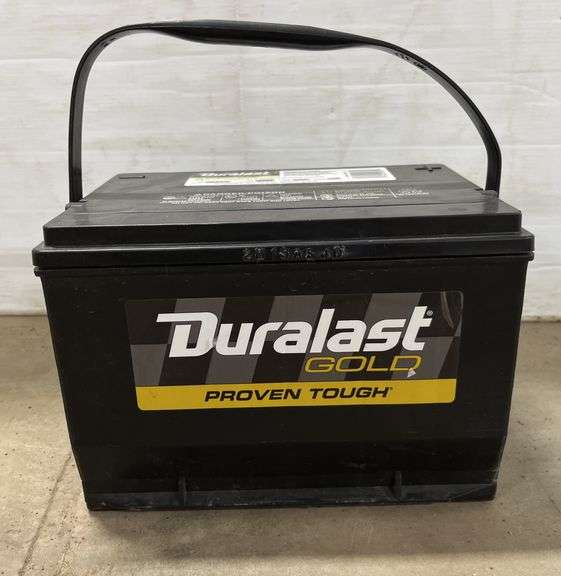 Duralast Gold Battery, 800 Cold cranking AMPS, used, tested, good ...