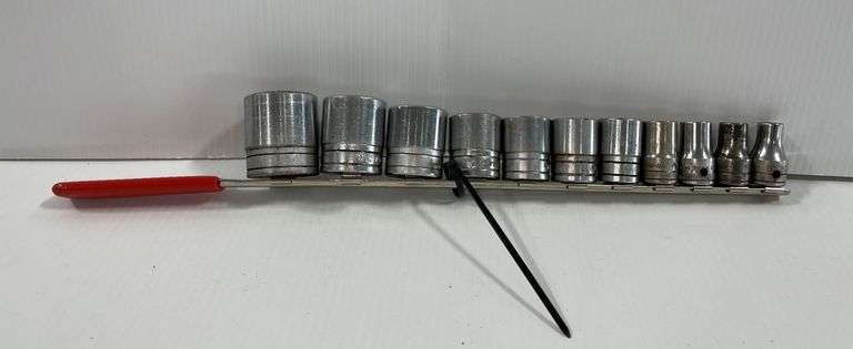 11-Piece Snap-On socket set, great - Albrecht Auction Service