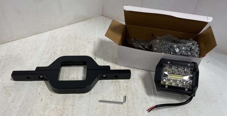 4" LED light bar with 2" tow mount brackets with (2) LED hairwired off ...