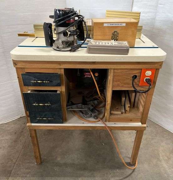 Router table with 1/2" collet freud variable speed router with router ...