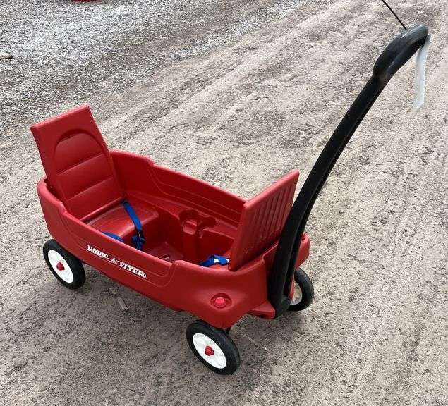 Kids Radio Flyer wagon with folding seat, 16"W x 37"L, nice - Albrecht ...