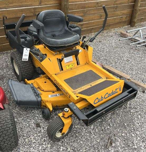 Cub Cadet Z-Force, 44" deck - Albrecht Auction Service