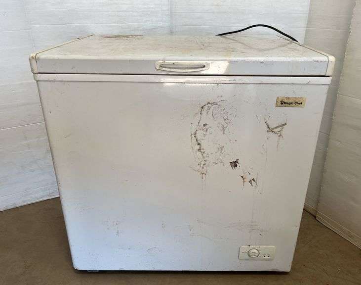 Magic Chef chest deep freezer, model MCCF7WBX, 34"W x 24"D x 34"H, 7 cu ...