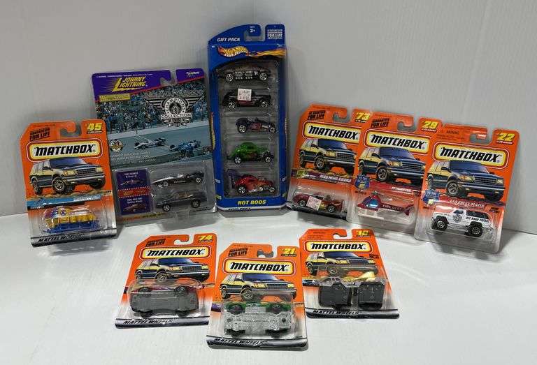 (14) Assorted cars, 3", 20 years old, in package - Albrecht Auction Service
