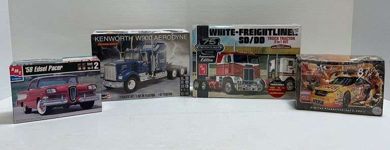 (4) Model Kits, Include: 1- Revell Kenworth W900, 1- AMT Freightliner ...