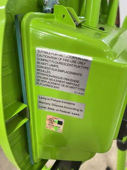 Eco-Zone work light, 44"H at the lowest, great - Albrecht Auction Service